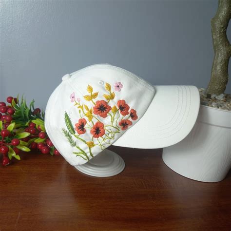 Hand Embroidery Baseball Cap Wild Flower Embroidered Baseball Cap