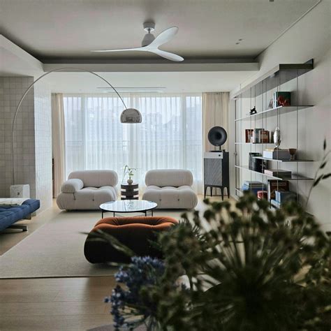 공간디자이너 강유안 오늘의현장 90 완성 되어 가는중 이 공간에 의미 없는 것은 단 하나도 없다 네오스페이스 인테리어홈스타일링 조명