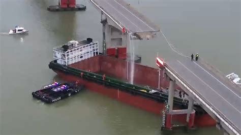 广州海事通报沥心沙大桥被撞断已致2人死亡3人失联 凤凰网视频 凤凰网