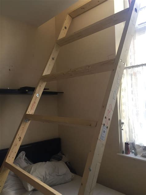 Partial Framework Bed Shelves Floating Bed High Ceiling