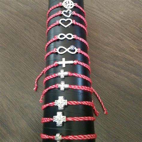 Картички мартеници Картички мартеници и цветя на Петя