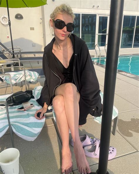 Taylor Momsens Feet