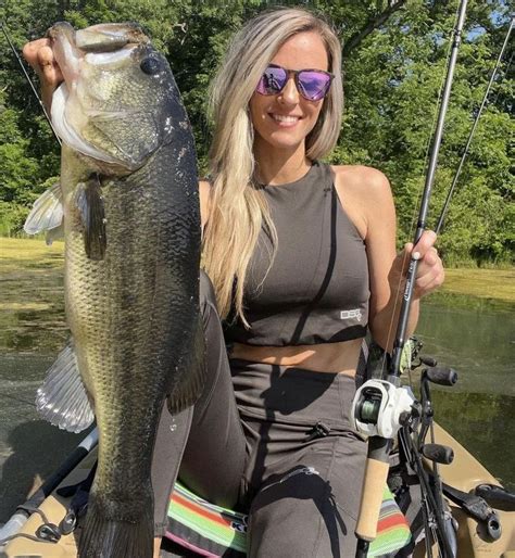 Hde Farmpondjunkie Smashing Some Big Bass With The Piscifun Carbon Xcs