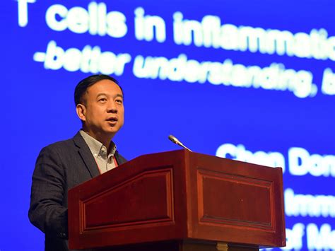 清华医学院院长董晨：疫情凸显科研临床公卫结合重要性 清华校友总会