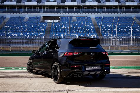 Volkswagen Golf R restylée 2024 La compacte sportive tente de