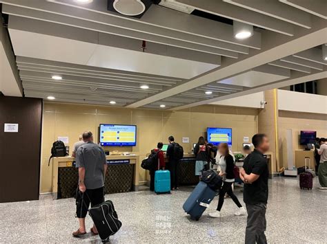 인도네시아 발리 입국 총정리 비자 심사 소요시간 공항 환전 클룩 유심 구매 공항 픽업 Feat 4시간 연착