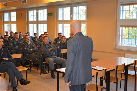 Gorzowski Zak Ad Karny Wymienia Do Wiadczenia Z Komend Wojew Dzk Policji W Gorzowie Wlkp