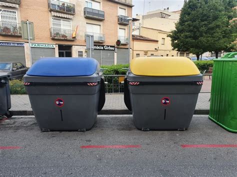 Canvi de contenidors per implantar la càrrega lateral
