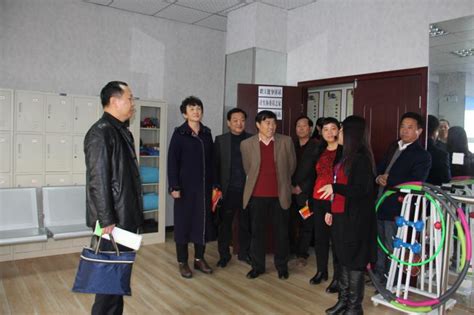 河南省总工会考核组来新华区考核基层工会规范化建设工作 平顶山工会网