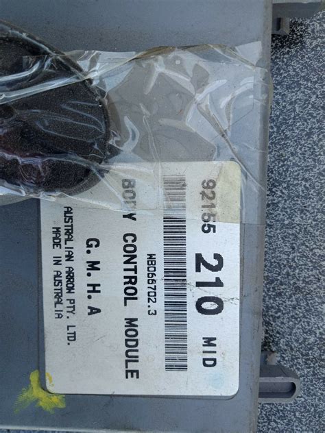 HOLDEN VT V COMMODORE MID BCM BODY CONTROL MODULE Allmake Auto Wreckers