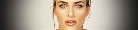 4880x1080 Resolution Amanda Peet Gorgeous Hd Pics 4880x1080 Resolution