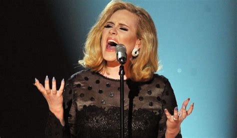 Encanta Adele Como Morticia Addams En Show Campeche Hoy