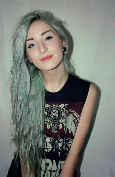 18 Fabulous Punk Rock Hairstyles Medium Length Hair