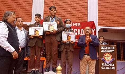 गणतंत्र दिवस एवं बसंत पंचमी का आयोजन किया गया Raftar Today