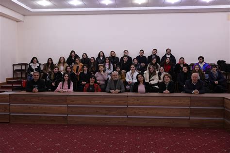 თსსუ ის პროფესორებმა ფარმაციის ფაკულტეტის სტუდენტებს სამაგისტრო პროგრამები გააცნეს