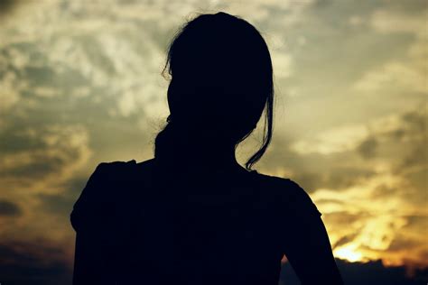 무료 이미지 자연 구름 하늘 태양 일몰 따뜻한 햇빛 아침 새벽 휴가 어두운 황혼 저녁 반사 그림자
