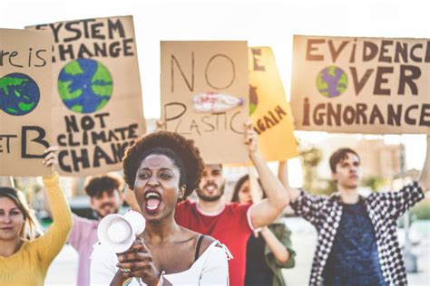 25100개 이상의 파업 이미지 스톡 사진 그림 및 Royalty Free 이미지 Istock