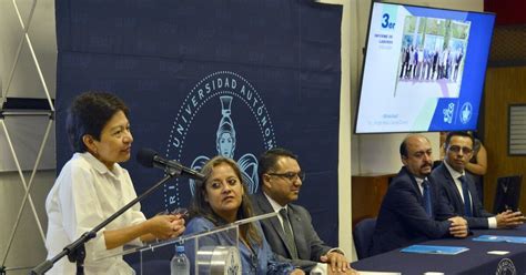 María Lilia Cedillo rectora de la BUAP presume tener a uno de los