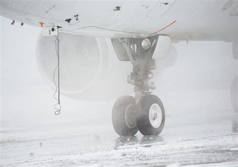 Airlines Cancel Thousands Of Us Flights Over Winter Storm