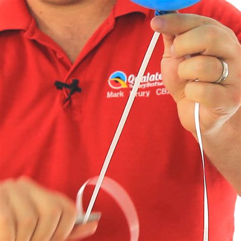 Balloon Basics How To Curl Ribbon On Balloons Balloon Market