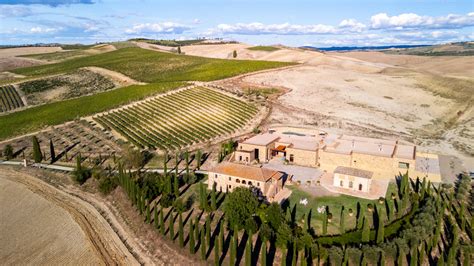 Cordella In Montalcino Wine Resort Suite Piscina Ristorante