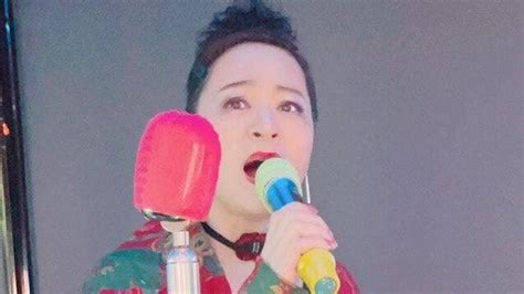 一代歌后離婚淨身出戶！回老家「被弟弟家暴腦震盪」嗆：自作自受 娛樂星聞