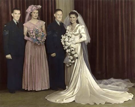 Wartime Marriage Lovely Photos Of Wwii Soldiers With Their Brides