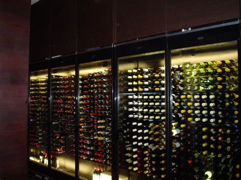 5 Door Wine Display Cases Borgen Merchandising Systems