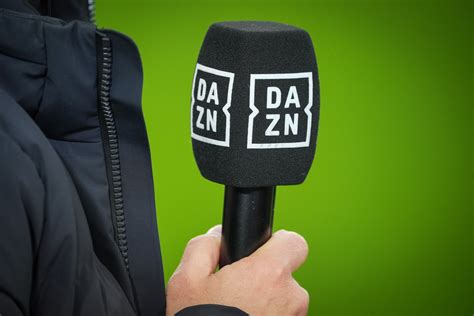 Zoff Um Bundesliga Rechte Dazn Chefin Droht Der Liga