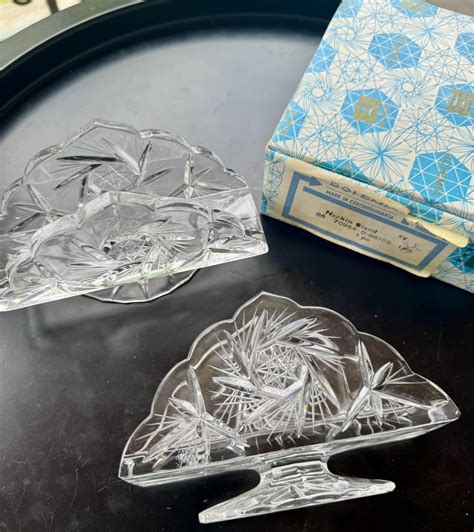 ბებიასეული გაიყიდა “ბოჰემიას Bohemia “ ორი ცალი ხელსახოცების ჩასაწყობი🤍 გამოუყენებელ