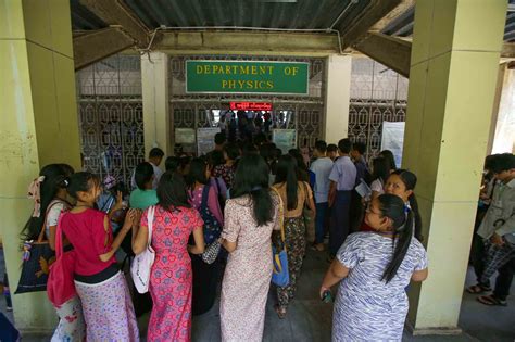 Dvb ဒဂုံတက္ကသိုလ်တွင် စာမေးပွဲဖြေဆိုရန် ပျက်ကွက်သူ ၂၀၀၀ ခန့်ရှိ