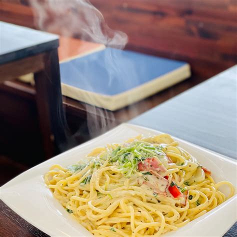 青森市羅針盤ほうれん草とベーコンのクリームパスタ 青森グルメディア