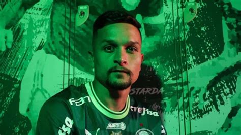 Após Contratar Artur Palmeiras Encaminha Acerto Com Jogador Do São