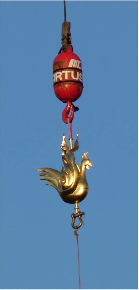 16 décembre 2023 Pose du coq au sommet de la flèche de Notre Dame de