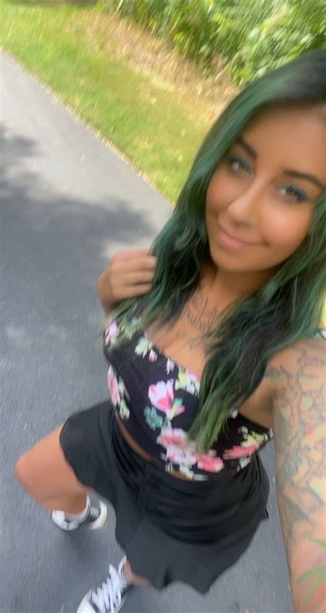 Goddess Nixie On Twitter Who Likes It When I Leave My Piss For