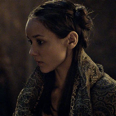 Game Of Thrones Daily Alexandra Dowling As Roslin Frey Game Of
