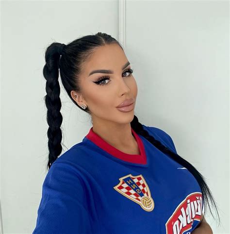 Elyssa Mihaljevich Monson Bio Age Models Biography