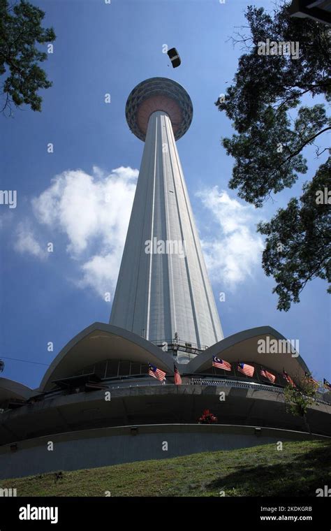 Kuala Lumpur Malaysia August 24 2007 Man Base Jumping From The