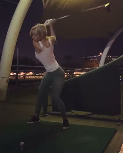 Sexy Golfer Youtube
