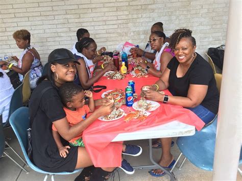 Gallery Southeast Crab Feast
