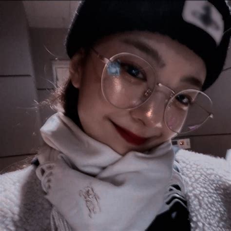 Pin Oleh 𝑳 𝒊 𝒚 𝒆 𝒐 𝒏 ʚɞ Di Itzy Aktris Gambar Pengeditan Foto