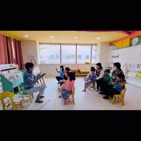 새온빛어린이집 새온빛어린이집 영어특성화프로그램 2 🪴원어민 영어 🪴실전 영어대화 경험쌓기 🪴영어로 재미있게 놀기 🪴국제화 다문화 경험쌓기 말해본 경험이 자신감을 쌓고