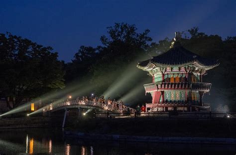 경복궁 밤 산책하며 수라상 즐겨볼까1525일 별빛야행 진행 한국경제