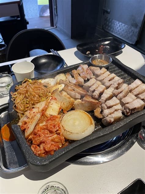 성신여대고깃집 풍부한 육질과 깊은 맛으로 손님들의 호평을 받고 있는 돈암돈집 네이버 블로그