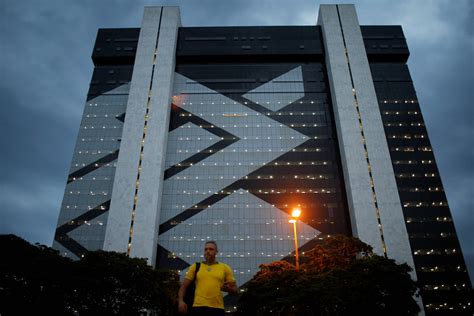 Lucro Do Banco Do Brasil Sobe E Atinge R Bi Em Mercado Folha