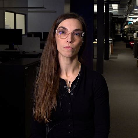 Johan Floderus Från Kungälv Fängslad I Iran I Mer än 720 Dagar Svt Nyheter