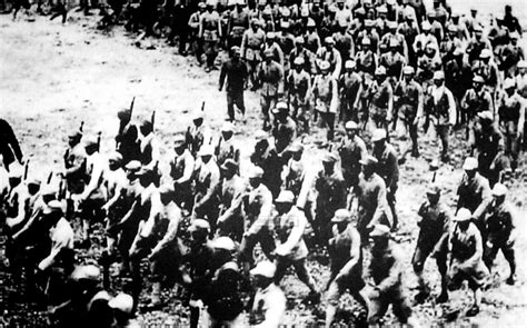 2萬新四軍岌岌可危，粟裕竟下令抬著棺材撤退，7萬敵軍大敗而逃 頭條匯