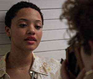 Jacqueline Toboni Sophia Bush Kenzie Elizabeth Kiersey Clemons Nude Easy S03e03 2019