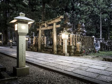 Experiencing Koyasan What To Expect On Your Spiritual Journey Fabventura