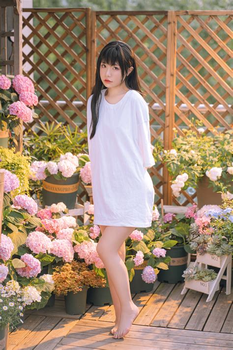 爆机少女喵小吉 Nekokoyoshi 六月 小吉的午后时光 套图